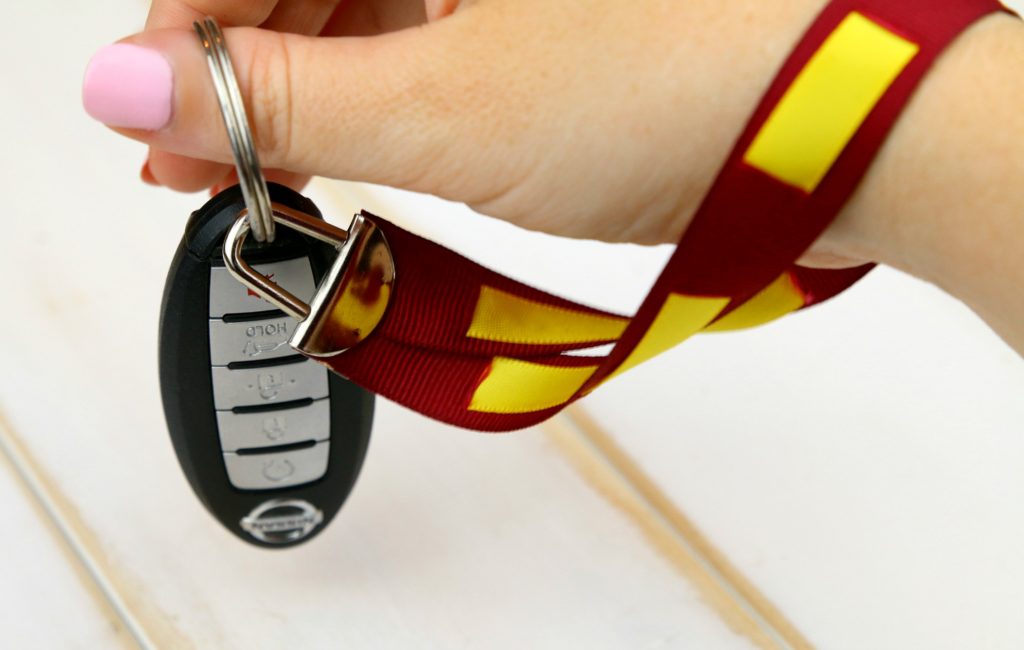DIY Harry Potter Key Fob - Gryffindor Keychain - Life. Family. Joy