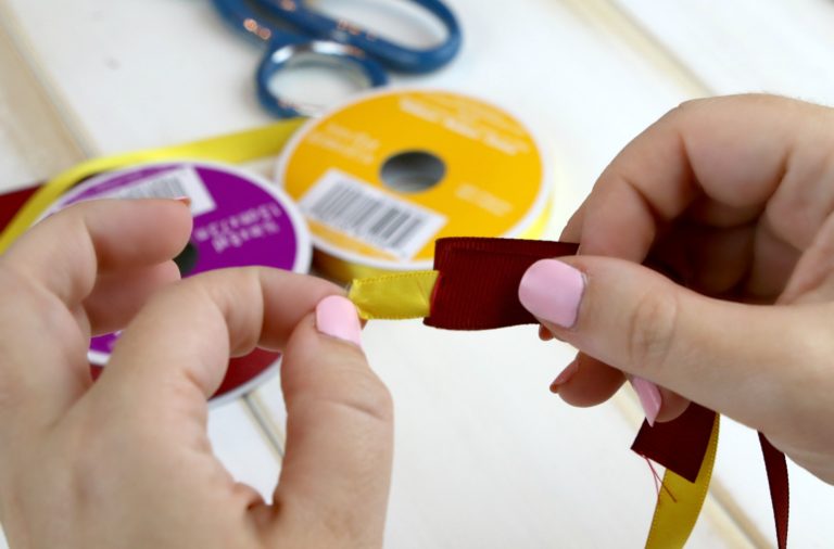 DIY Harry Potter Key Fob - Gryffindor Keychain - Life. Family. Joy